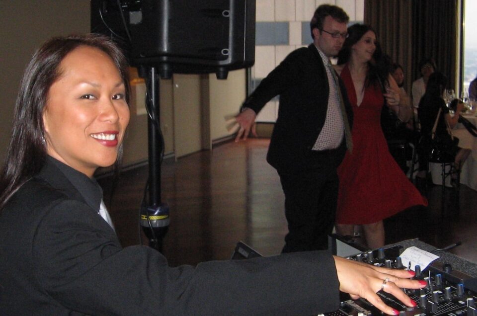 Emelita - Entertainment Specialists