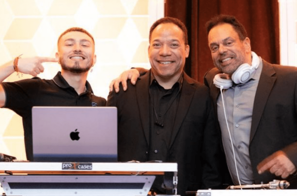 About Us - Entertainment Specialists